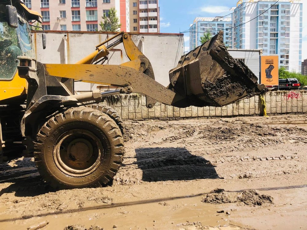 Уул уурхайн зарим компаниуд УОК т техник хэрэгсэл хүн хүчээр дэмжлэг үзүүлж ажиллаж байна